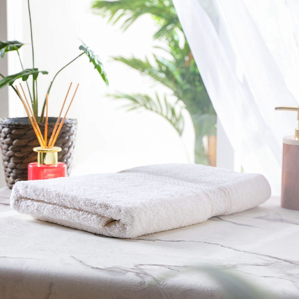Buy Organic Cotton Bath Towel 140x70 Cm White Online | Danube Home UAE