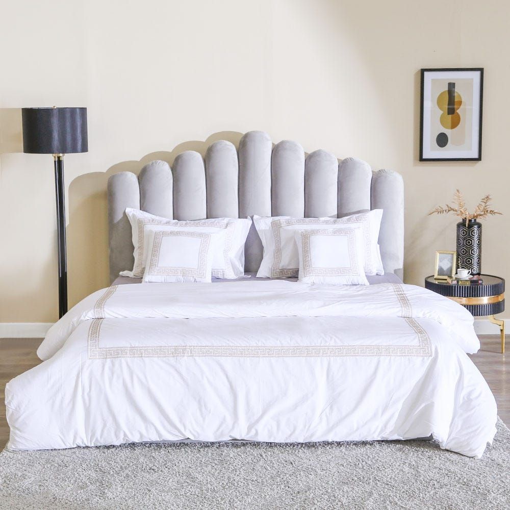 Buy Bloom Eunoia Embroidered 5-Piece King Comforter Set 240X260 Cm ...