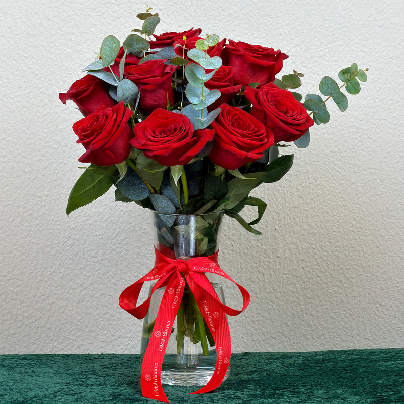 اشترِ Love in Red 11 Roses عبر الإنترنت | دانوب هوم الإمارات